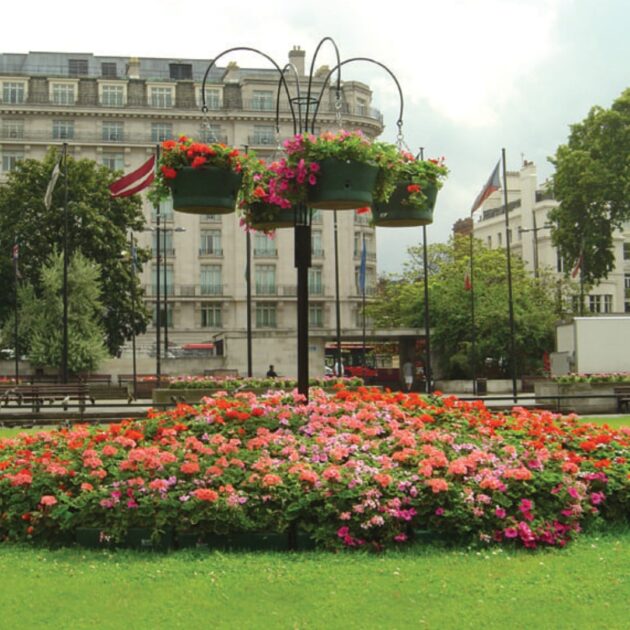 Interlocking Bedding Planter | Plantscape | Nationwide Floral Displays